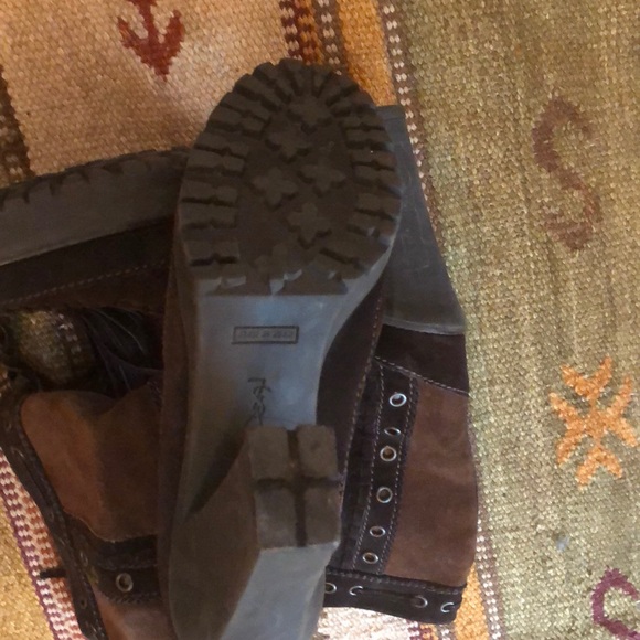 Yves Saint Laurent | Shoes | Ysl Platform Perfect Suedeleather Boots ...